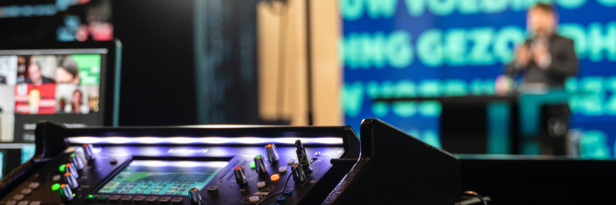 nos journaal npo 1 extra - Doof